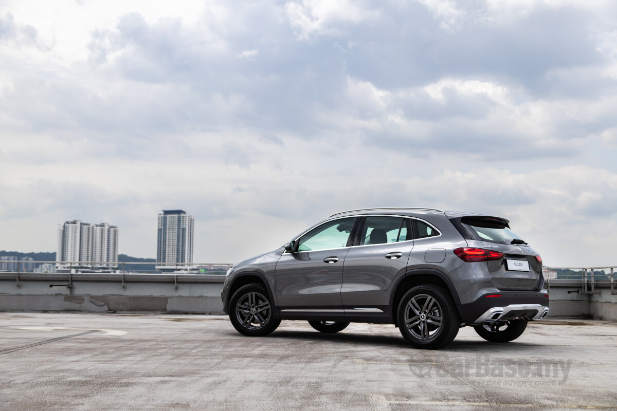 Mercedes-Benz GLA H247 Facelift (2024) Exterior Image #134837 in ...