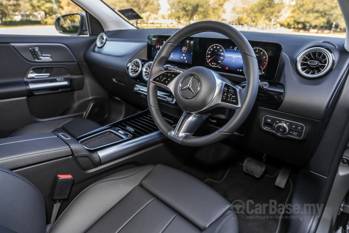 Mercedes-Benz GLA H247 Facelift (2024) Interior Image #135691 in ...