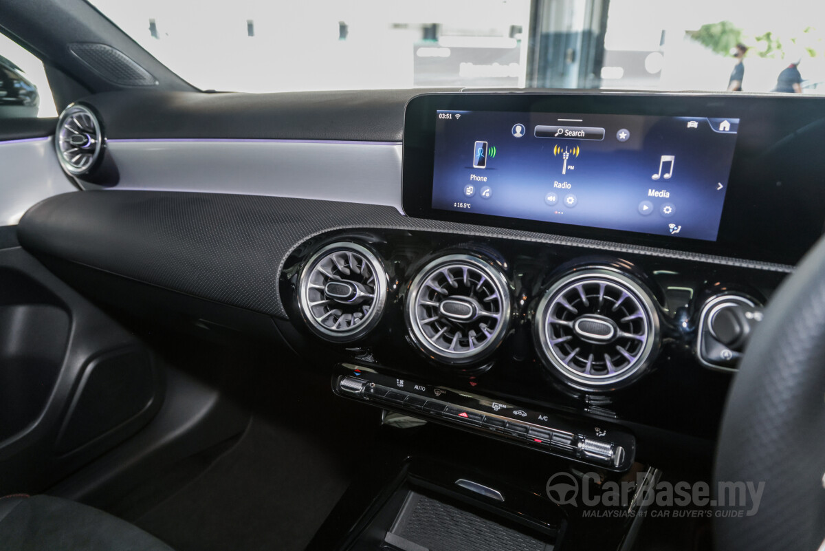Mercedes-Benz A-Class Sedan V177 Facelift (2023) Interior Image #126024 ...