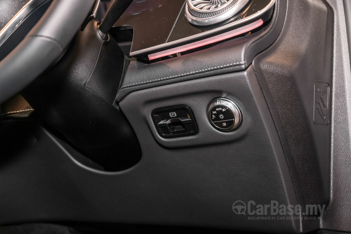 Mercedes-Benz EQS SUV X296 (2023) Interior Image #131412 in Malaysia ...