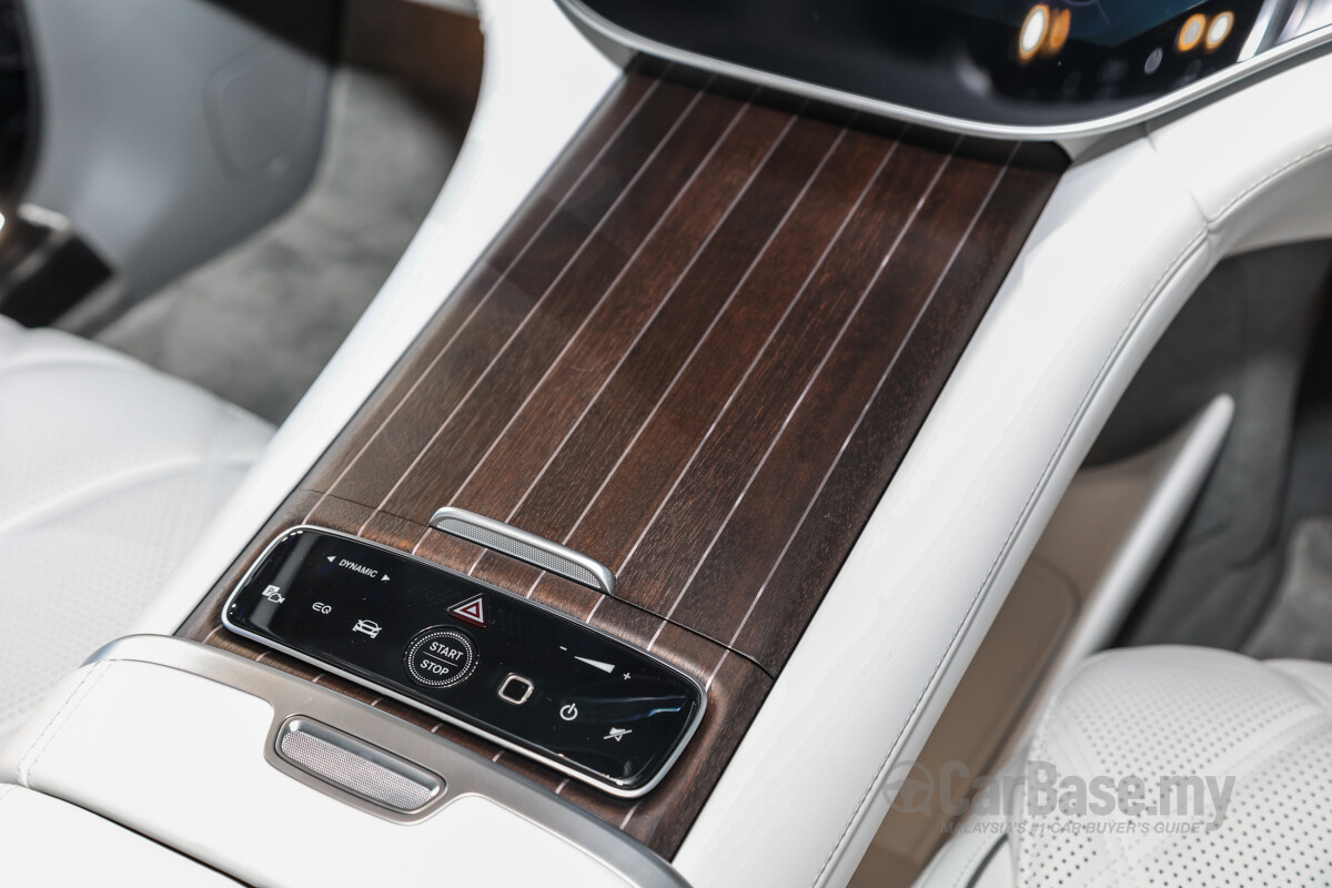 Mercedes-Benz Maybach EQS SUV X296 (2025) Interior Image #166385 in ...
