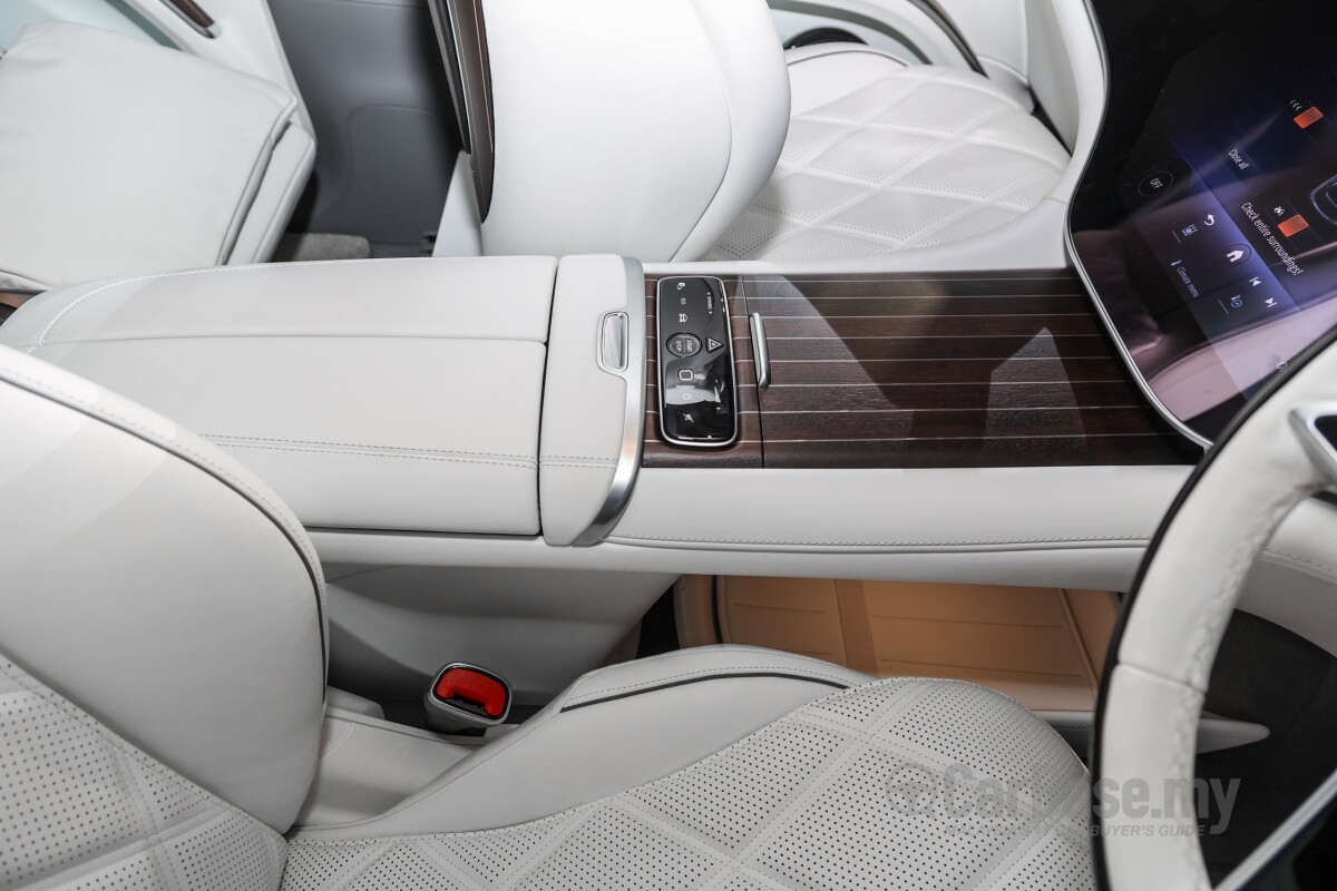Mercedes-Benz Maybach EQS SUV X296 (2025) Interior Image #166390 in ...