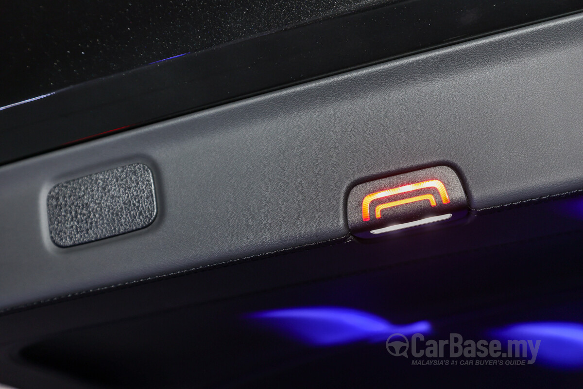 Mercedes-Benz Maybach EQS SUV X296 (2025) Interior Image #166576 in ...