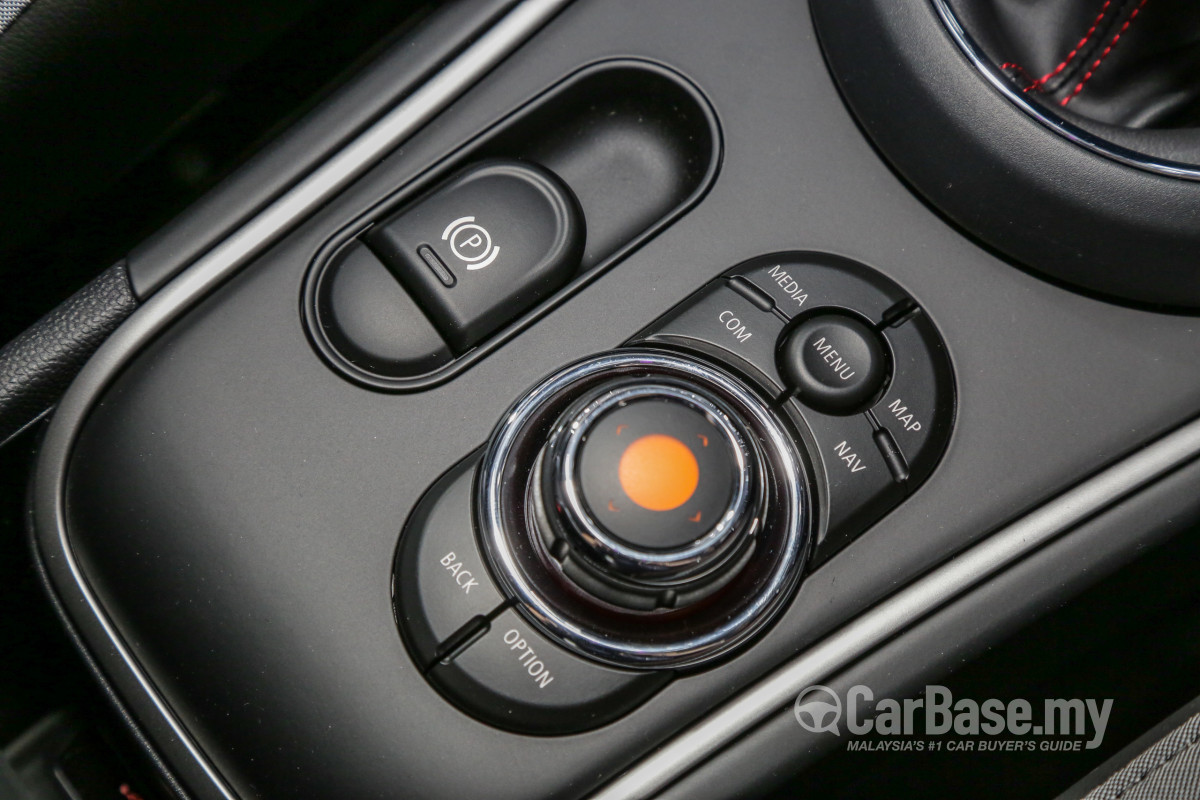 MINI Countryman F60 LCI (2021) Interior Image #62981 in Malaysia ...