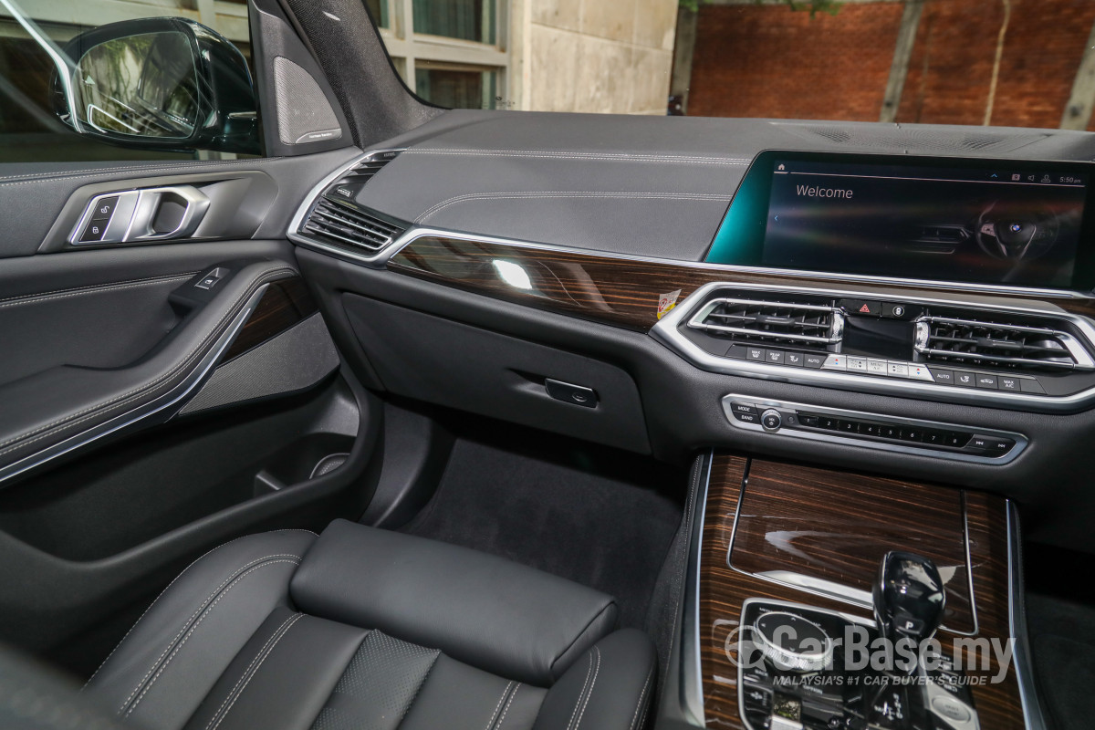BMW X5 G05 (2019) Interior Image #67738 in Malaysia - Reviews, Specs ...