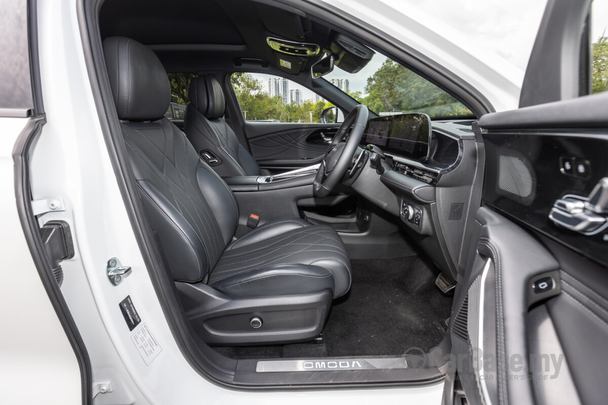 Omoda Jaecoo C9 Mk1 (2024) Interior Image #161073 in Malaysia - Reviews ...